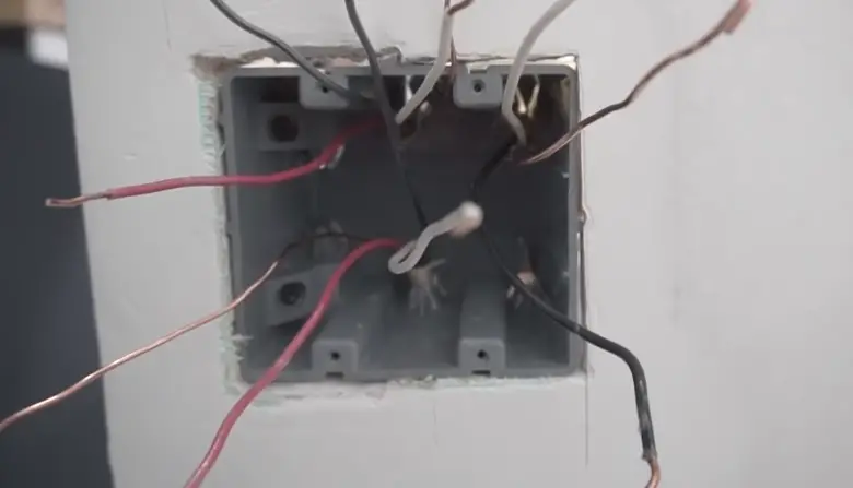 How to Trace a Wire Without Power? - ElectronicsHacks