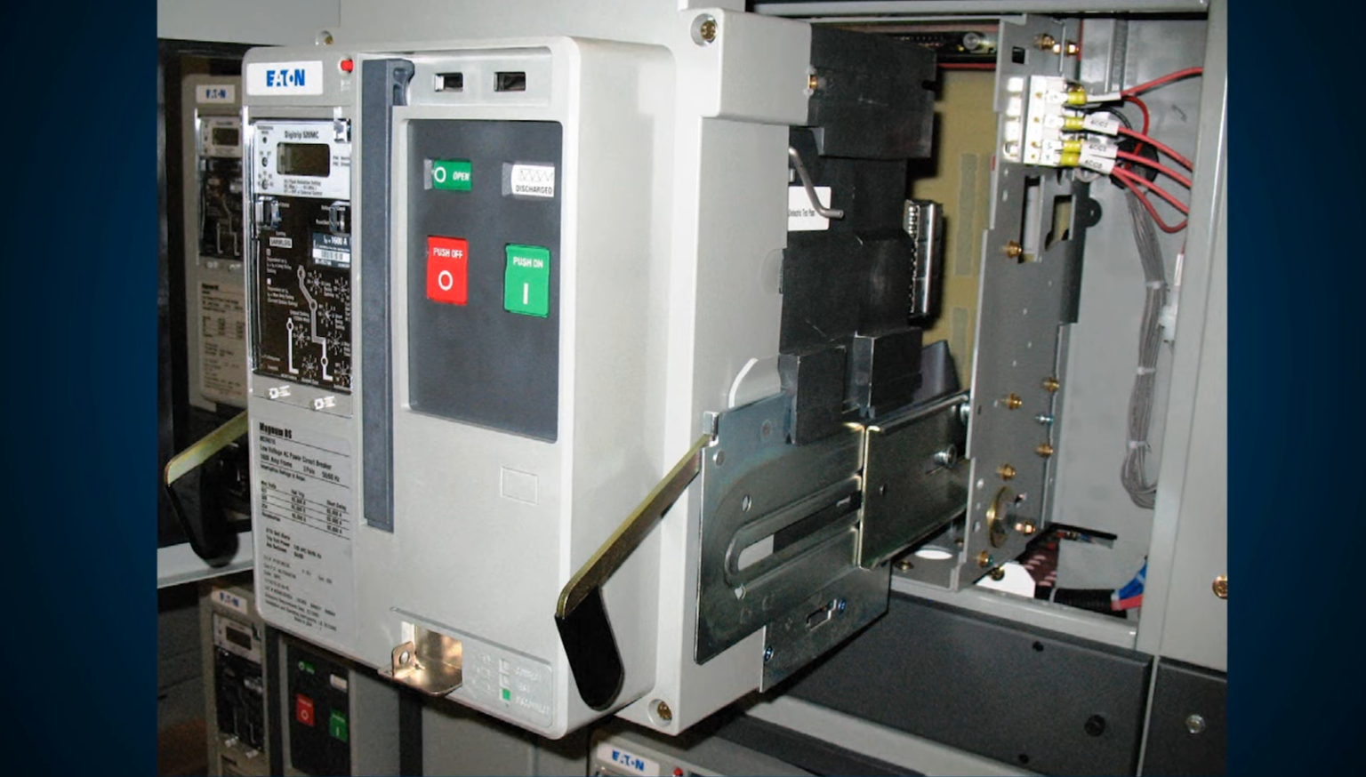 UL 891 vs. UL 1558 Switchboard: What’s the Difference? - ElectronicsHacks