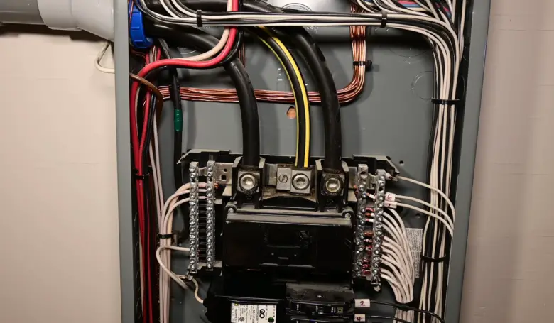 Why Is My Neutral Wire Hot? - ElectronicsHacks