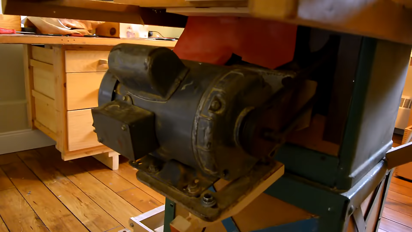 Can You Run A 208 Volt Motor On 240 Volts ElectronicsHacks can-you-run-a-208-volt-motor-on-240-volts-electronicshacks
