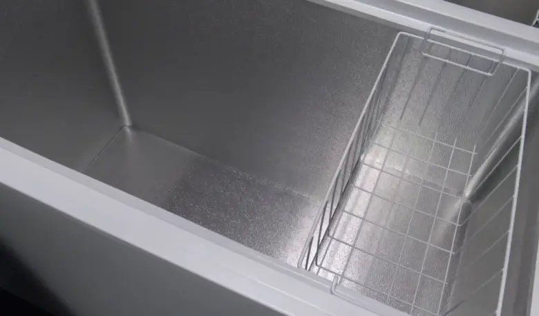 How Many Watts Does a Deep Freezer Use? - ElectronicsHacks