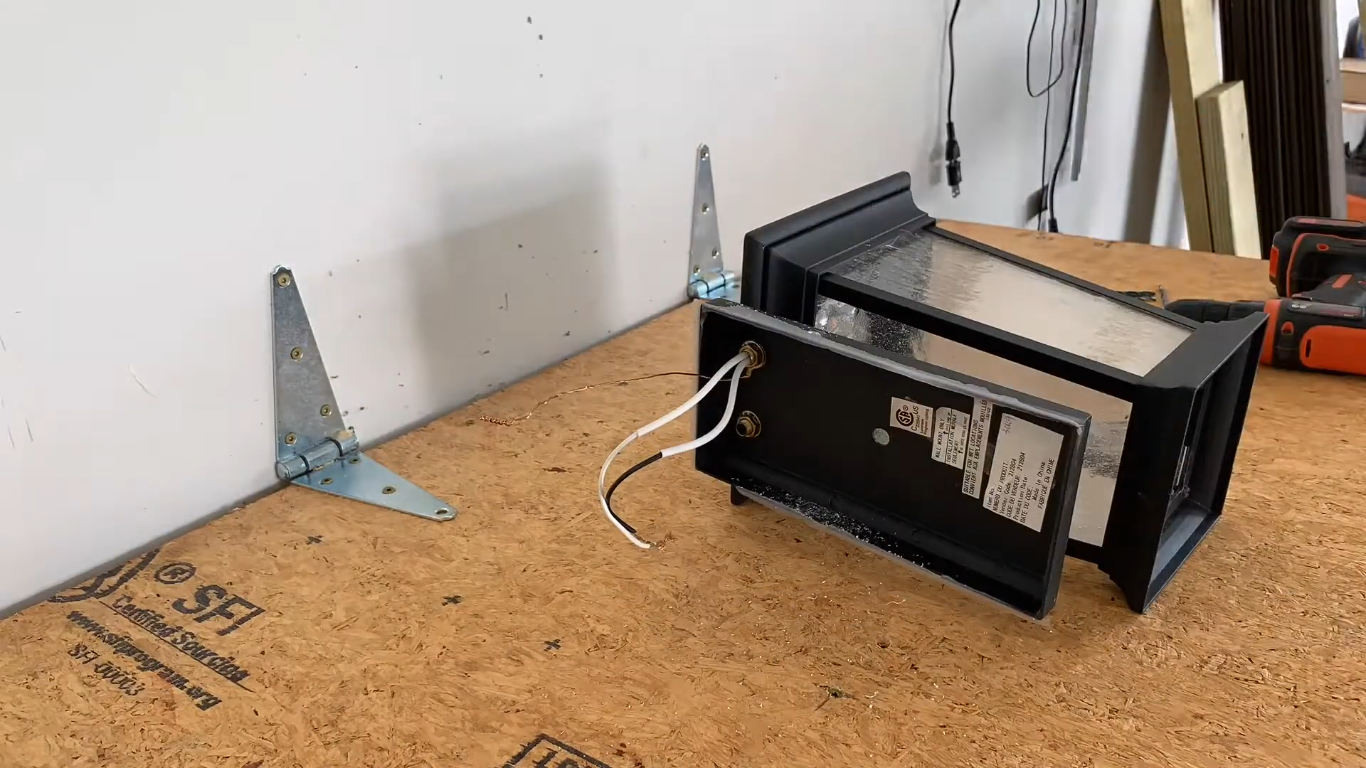 How to Wire a Photocell to Multiple Lights? - ElectronicsHacks