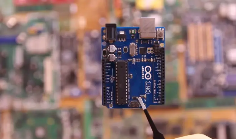 Arduino Port Expanders: Everything You Should Know - ElectronicsHacks