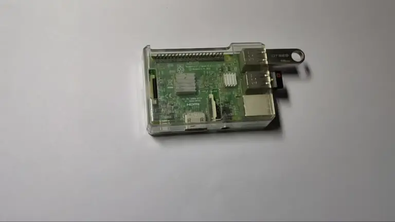 How to Boot Raspberry Pi From USB? - ElectronicsHacks