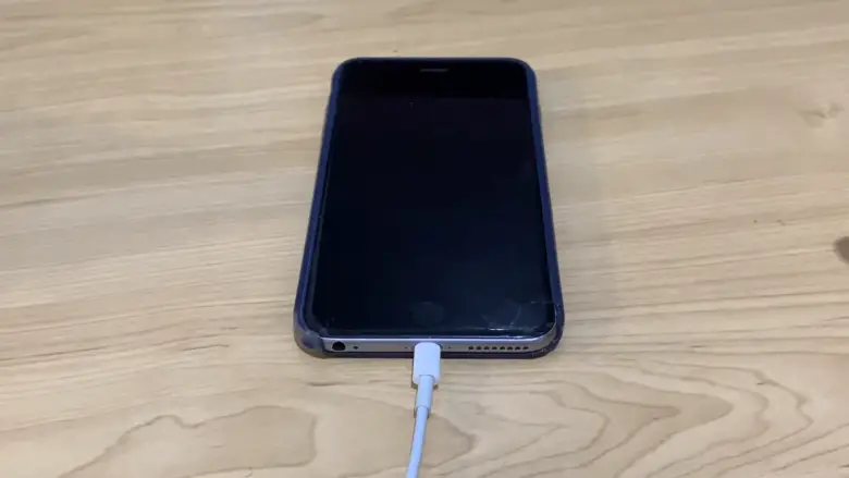 How to Fix a Charger That Only Works at an Angle? - ElectronicsHacks