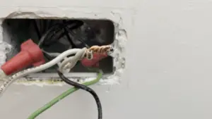 How to Fix an Open Neutral Outlet? - ElectronicsHacks