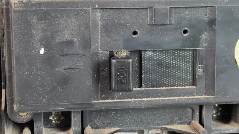 How to Open a Breaker Box? - ElectronicsHacks