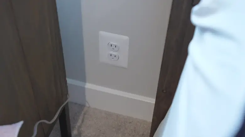 How to Reset Breaker With Test Button? - ElectronicsHacks