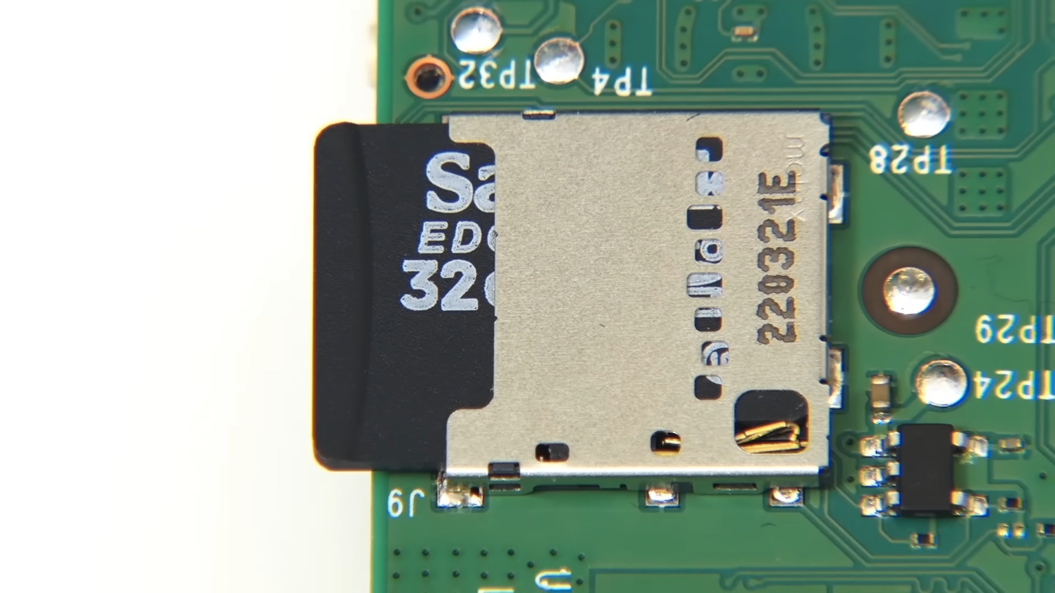 How to Run a 64-Bit OS on the Raspberry Pi? - ElectronicsHacks