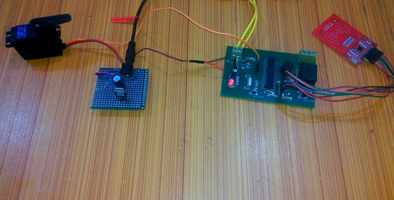 How to Setup a Raspberry Pi RFID RC522 Chip? - ElectronicsHacks