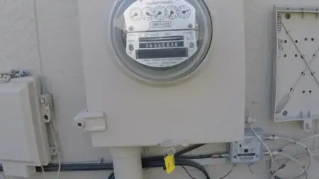 How to Turn Electricity Back on After Disconnect? - ElectronicsHacks