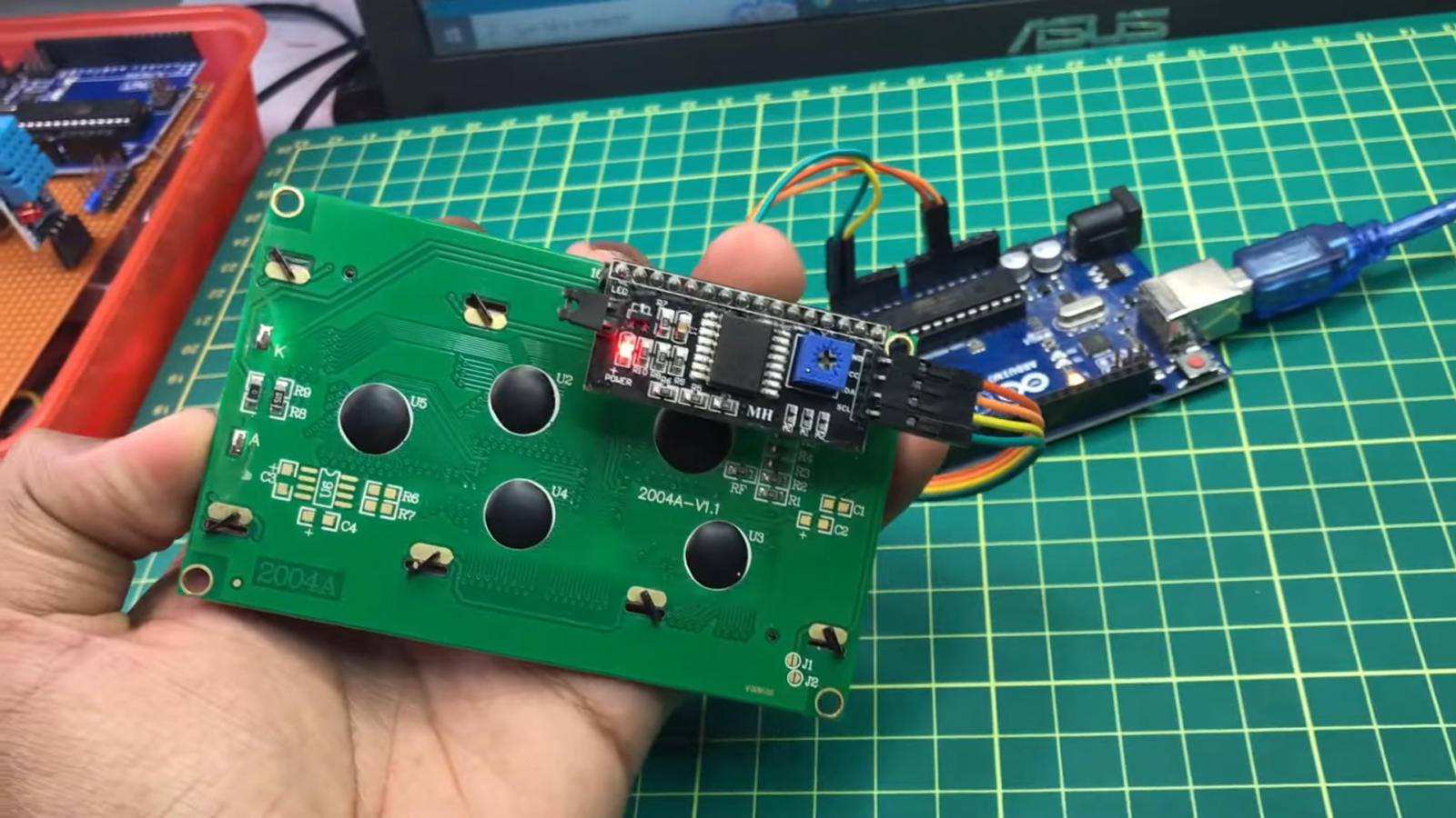 How to Use Hitachi HD44780 With Arduino? - ElectronicsHacks