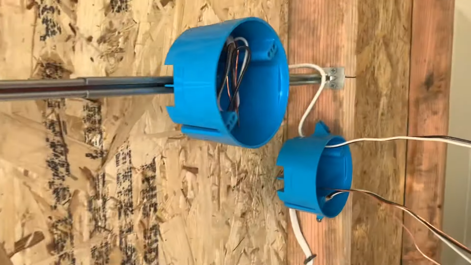 How to Wire Multiple Lights to One Switch? - ElectronicsHacks