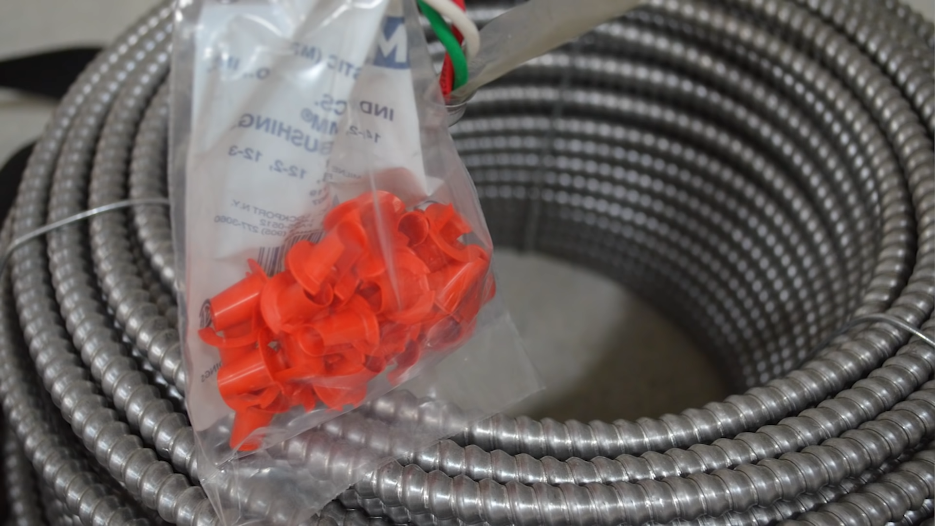 MC Cable vs. AC Cable: What’s the Difference? - ElectronicsHacks